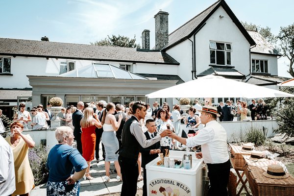 Wedding Photo Gallery - Country House Hotel in South Wales | Llechwen ...